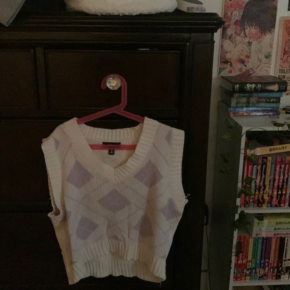 Say What? | Tops | Purple Diamond Patterned Vest | Poshmark